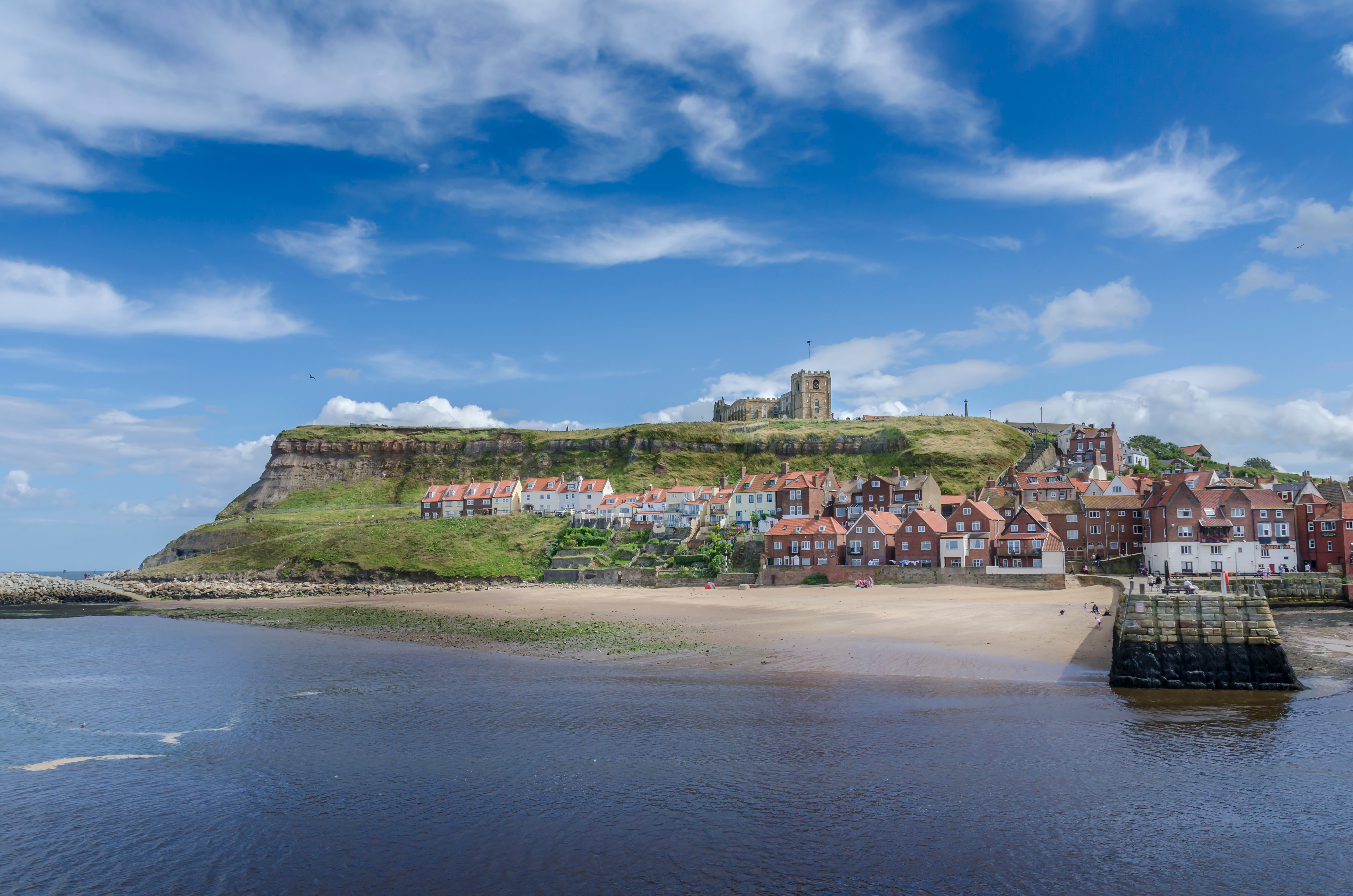 Whitby Hotels: 2,083 Cheap Whitby Hotel Deals, England
